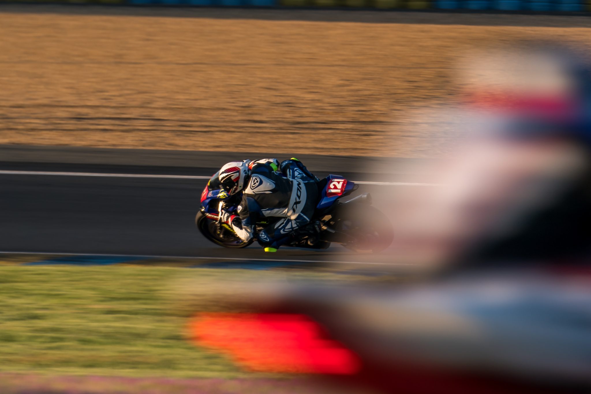 Média - Falcon Racing